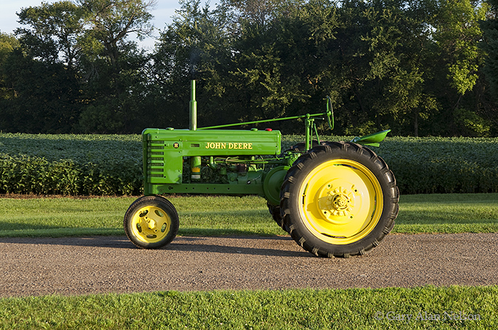 1940 John Deere Model H | Gary Alan Nelson Photography