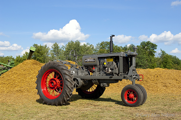 1932 Farmall F-30 | Gary Alan Nelson Photography
