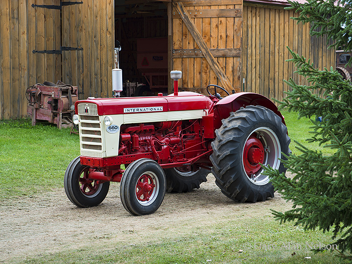 Farmall 660 Diesel | AT-12-29-FA | Gary Alan Nelson Photography