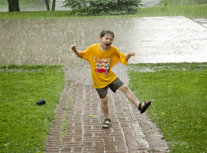 Dancing in the Rain | Gary Alan Nelson Photography