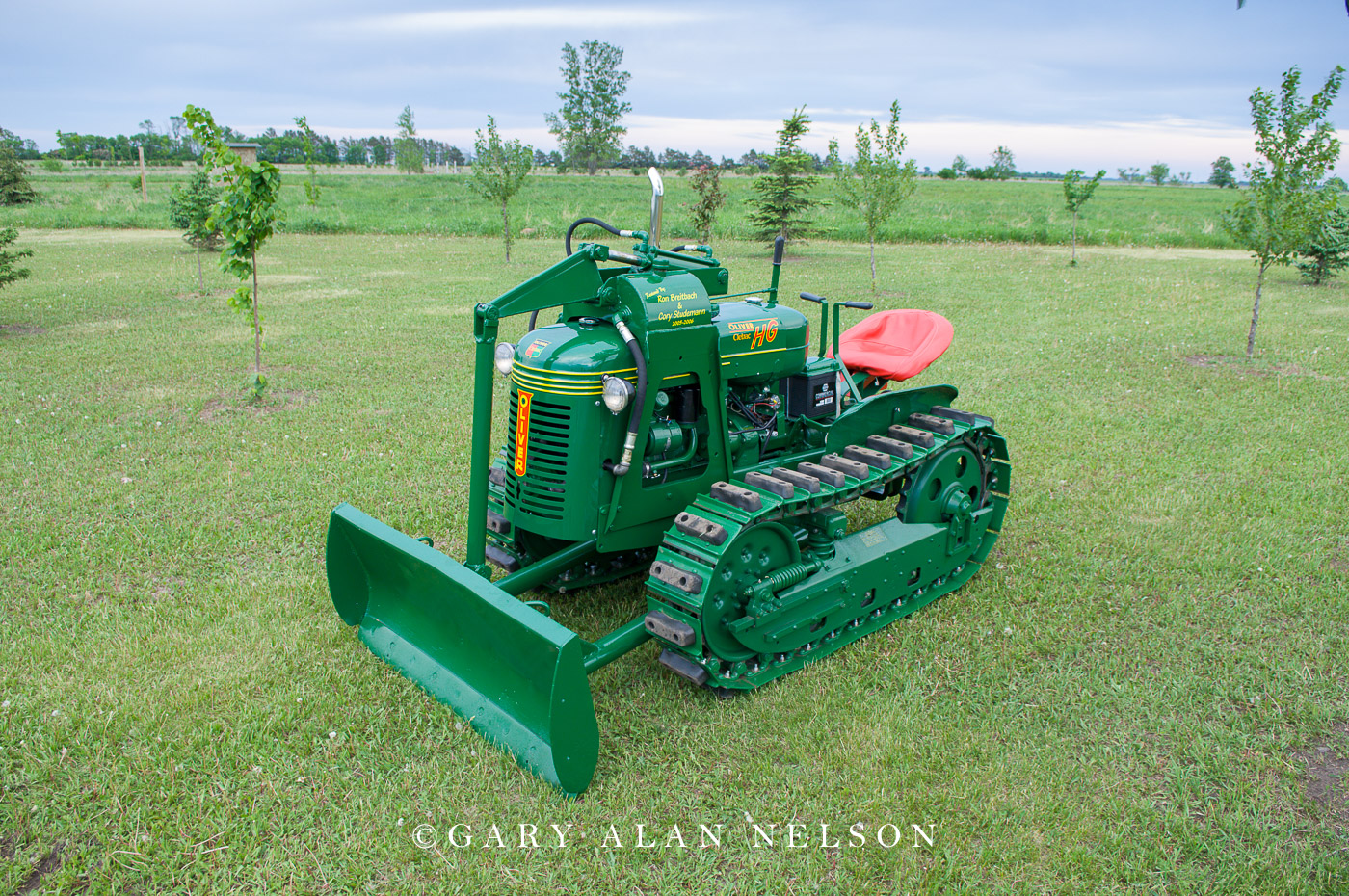 1950 Oliver Cletrac HG Crawler | Gary Alan Nelson Photography